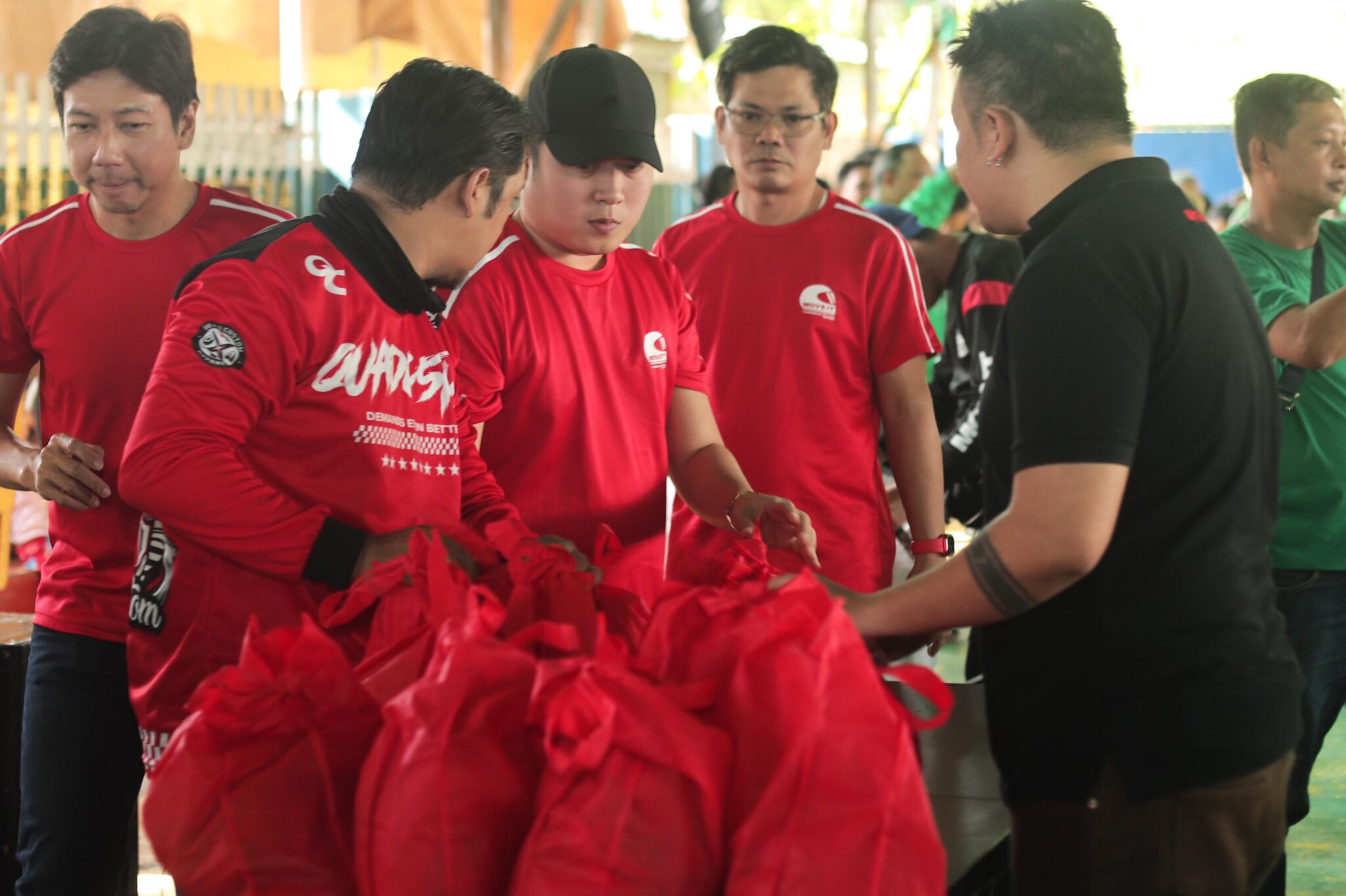 GrabPH, MOVE IT help Typhoon Kristine-hit communities in Cavite ...