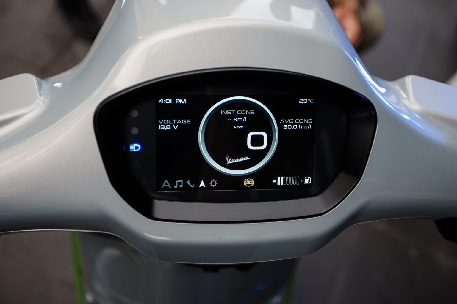 Ride the Future with the New Vespa Sprint Tech: Style, Innovation, and ...